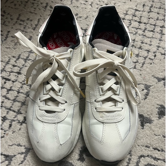 adidas | Shoes | Adidas Retropy Sneakers | Poshmark